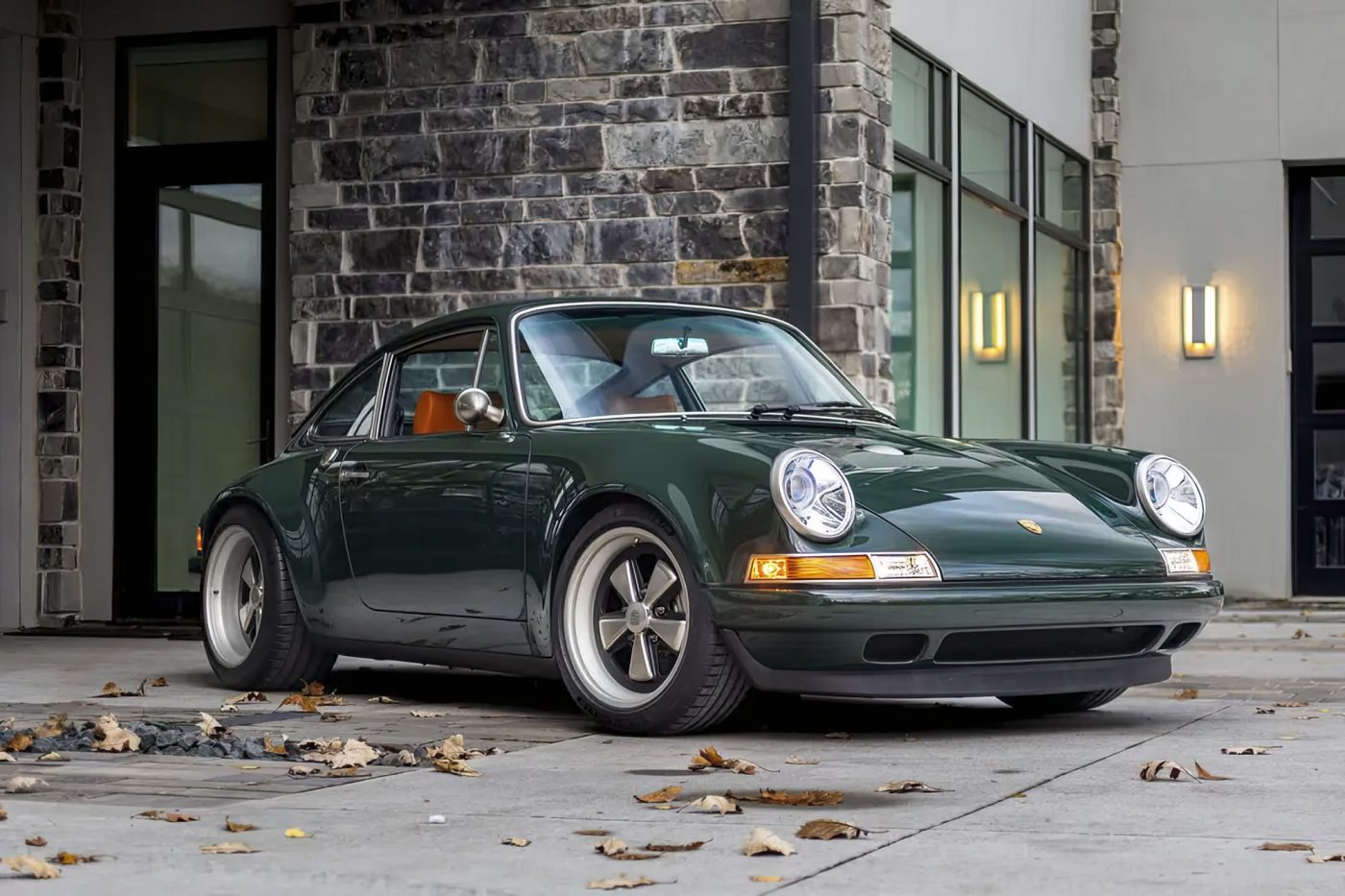 FOR SALE: Singer 911 sells for $935,000