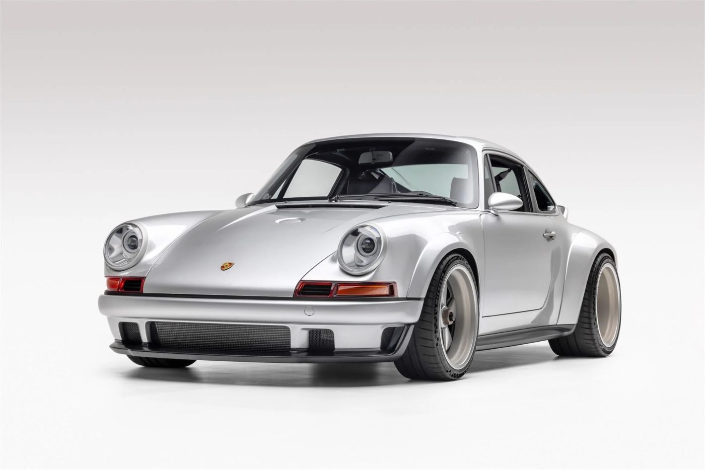 Porsche Of The Day: 1990 Porsche 911 Reimagined by Singer DLS “Dynamics ...