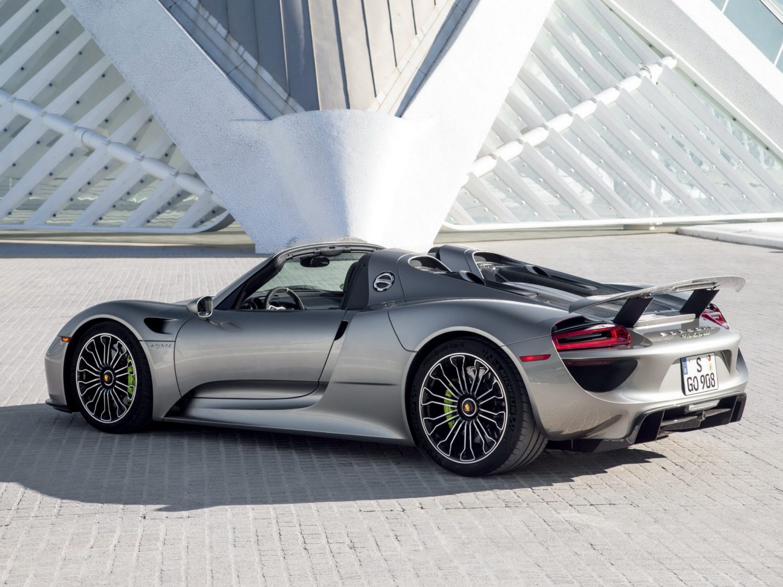 Porsche 918 Buyer’s Guide: Everything You Need to Know