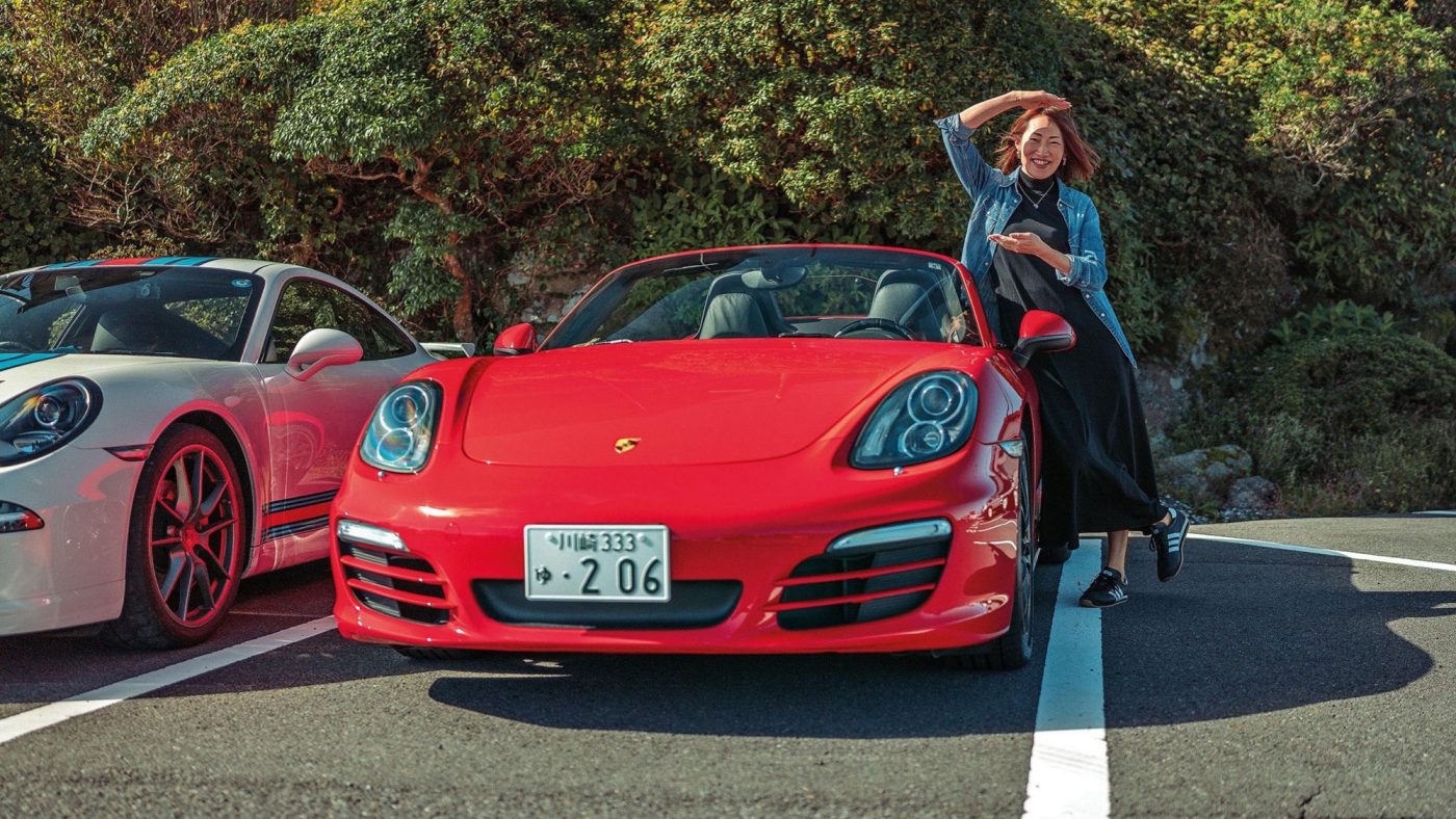 Japan: Porsches Gather In The Dark