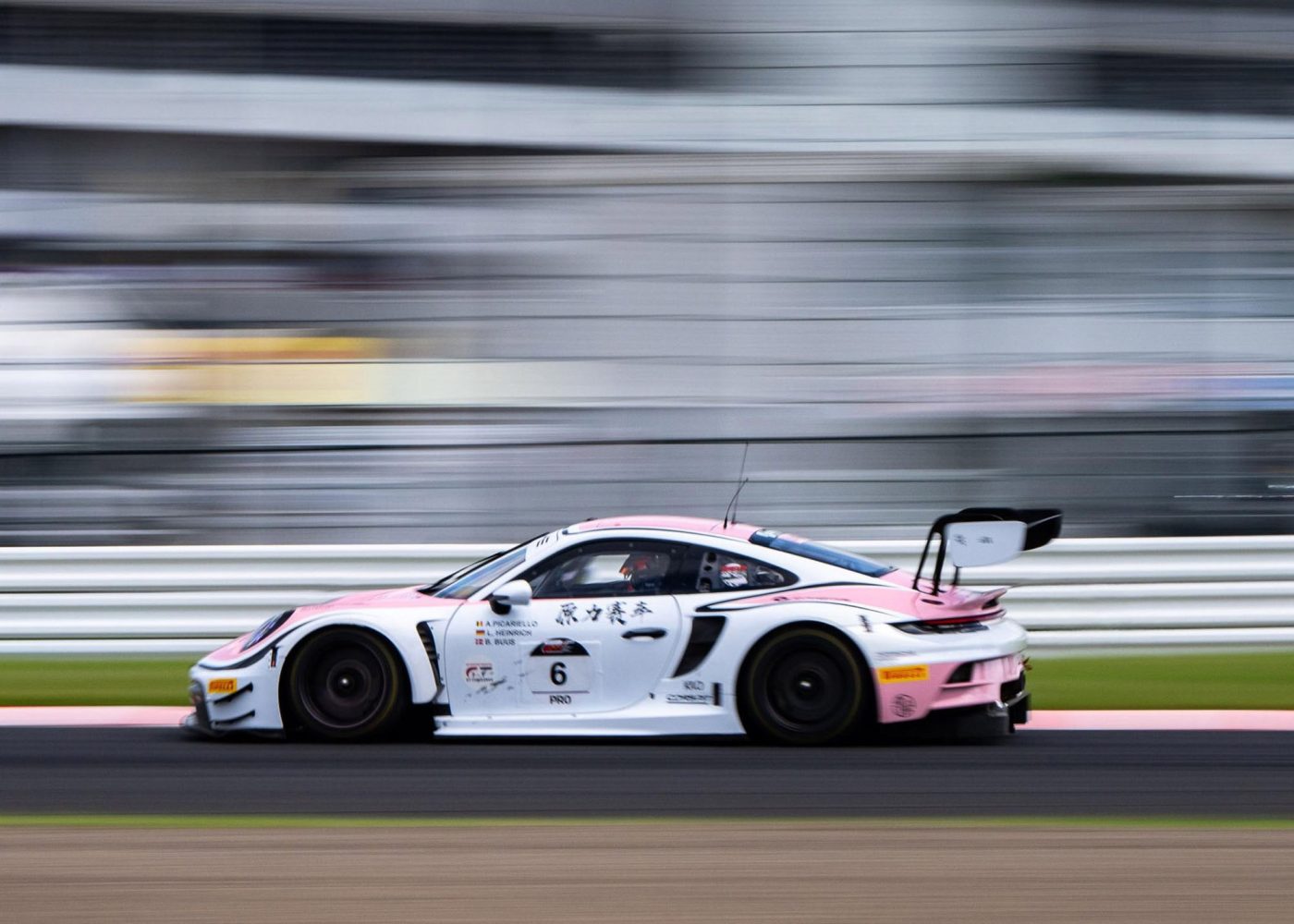 Porsche “Nail-biter” in Japan