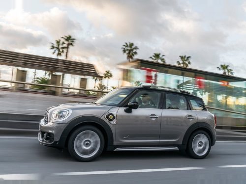 2017 Porsche Panamera 4 E-Hybrid - Pictures & Gallery