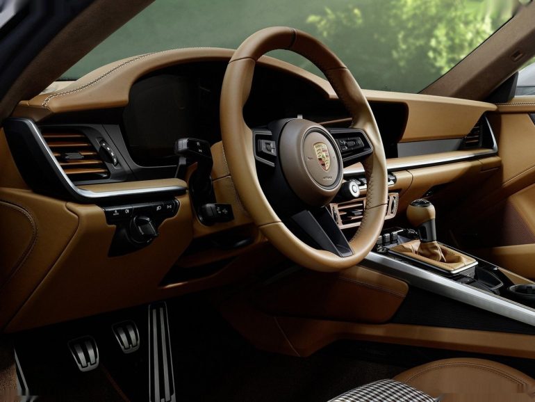 Porsche 911 GT3 Touring Ocelot (2025) - Pictures & Gallery