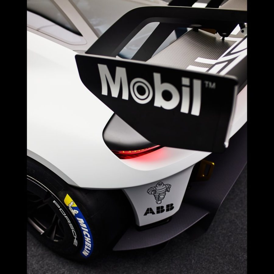 Porsche Mission R Concept (2021) - Pictures & Gallery