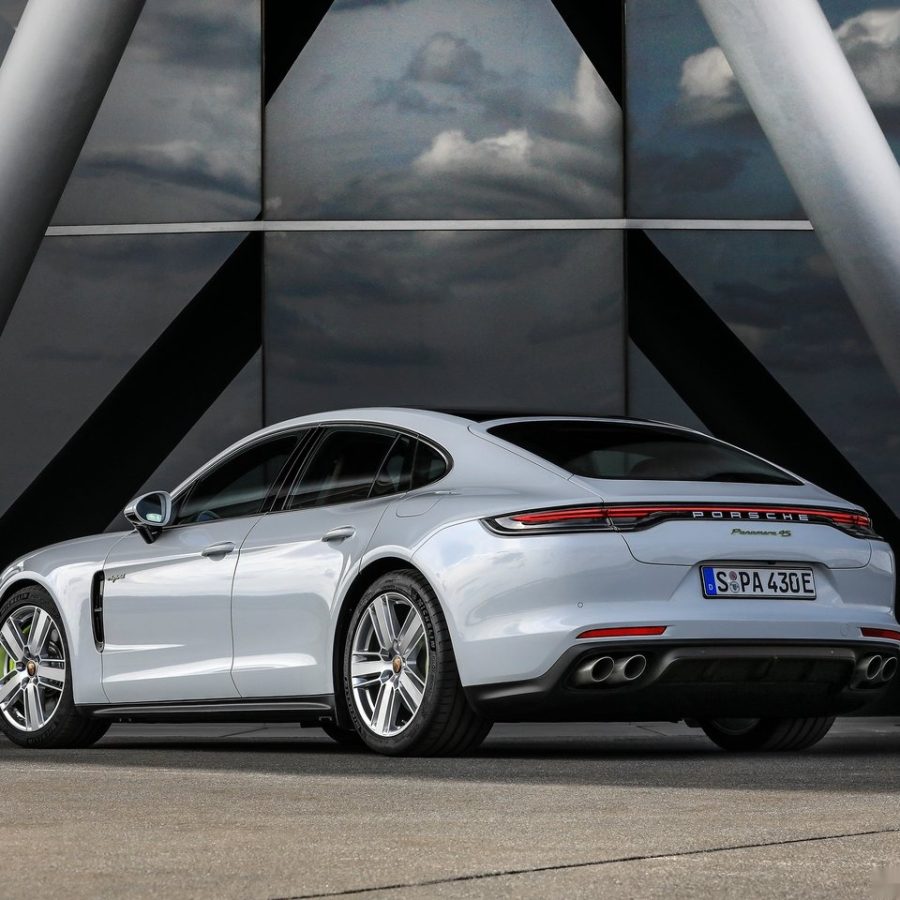2021 Porsche Panamera 4S E-Hybrid - Pictures & Gallery